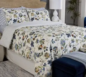 HOME REFLECTIONS Reversible Floral Comforter Set- Queen - One-color