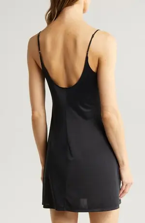 Natori Feathers Essentials Satin Chemise