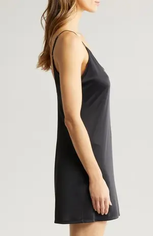 Natori Feathers Essentials Satin Chemise