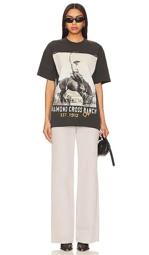 DIAMOND CROSS RANCH Saddle Tee - Black