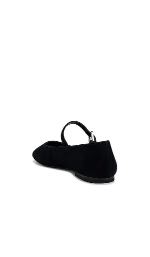 Raye Lin Flats