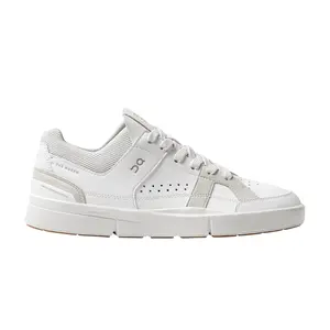On The Roger Clubhouse Sneakers - White