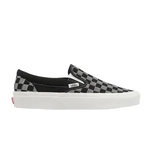 VANS Classic Slip-on Sneakers - Black