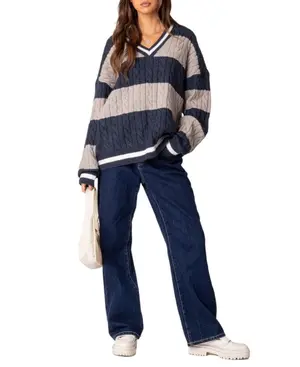 EDIKTED Romie V Neck Cable Knit Sweater