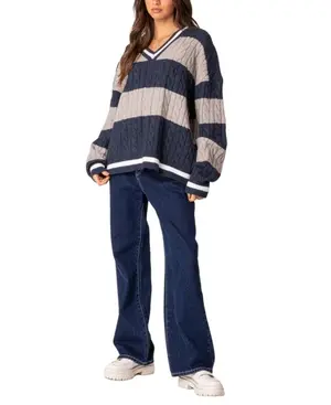 EDIKTED Romie V Neck Cable Knit Sweater