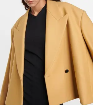 Khaite Raymond Cropped Jacket - Beige