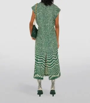 Burberry Exclusive Warped Houndstooth Print Dress
