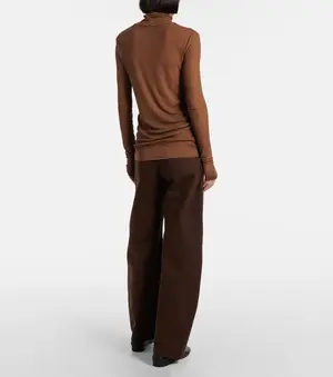 LEMAIRE Ribbed-knit Turtleneck Top - Brown