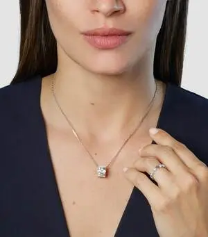 CHAUMET Bee De Medium Necklace
