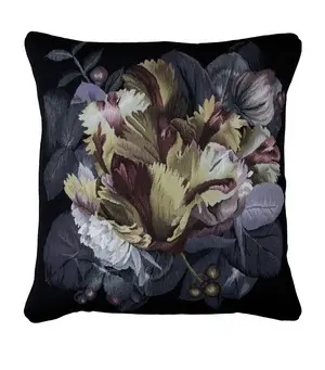 THE RUG COMPANY X Alexander Mcqueen Chiaroscuro Cushion - Black
