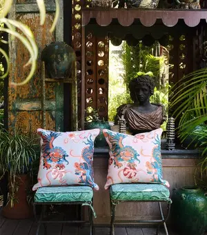 THE RUG COMPANY X Guo Pei Lion Dance Cushion