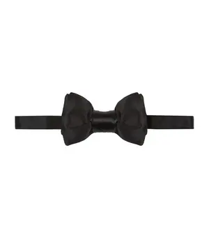 TOM FORD Pre-tied Satin Bow Tie - Black