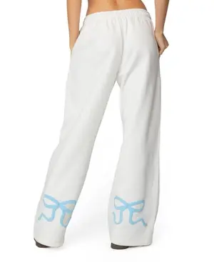 EDIKTED Bonney Bow Detail Sweatpants - Cream
