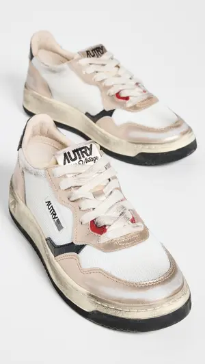 AUTRY Super Vintage Low Top Sneakers
