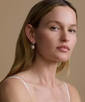SOPHIE BUHAI Everyday Pearl Earrings