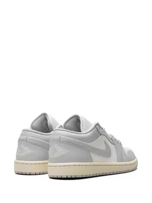 JORDAN Air 1 Low Sneakers - Grey