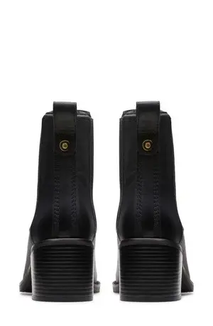 Clarks Chamberly Top Chelsea Boot