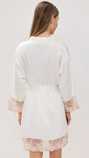 Flora Nikrooz Rosa Charmeuse Kimono - Ivory