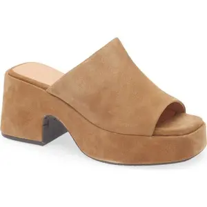 CHOCOLAT BLU Huda Square Toe Sandal - Tan Suede