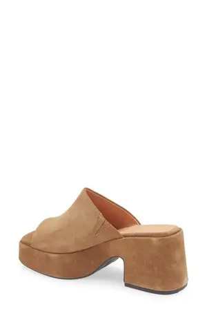 CHOCOLAT BLU Huda Square Toe Sandal - Tan Suede