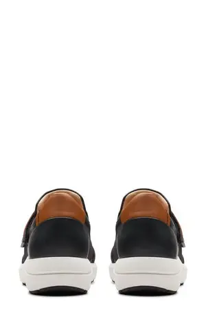 Clarks Tivoli Strap Sneakers