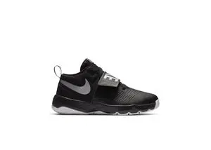 Nike Team Hustle D 8 Sneakers