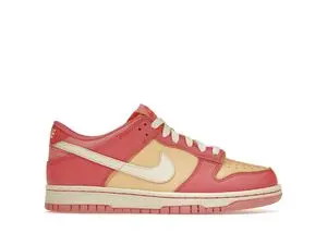 Nike Dunk Low Peach Sneakers - Strawberry/preach/cream