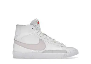 Nike Blazer Mid Sneakers
