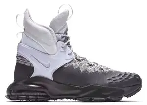 Nike Zoom Tallac Lab Flyknit Sneakers
