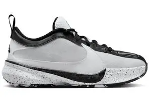 Nike Zoom Freak 5 Oreo Sneakers