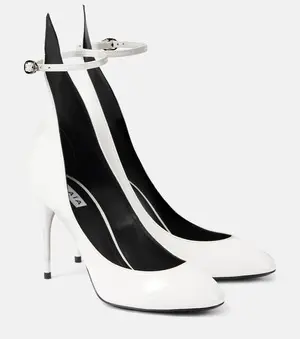 Alaïa Decollete 90 Patent Leather Pumps - White