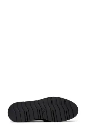 Clarks Loriini Izzy Platform Loafer - Black Leather