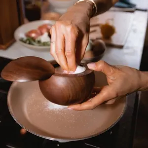 MATERIAL Salt Sphere