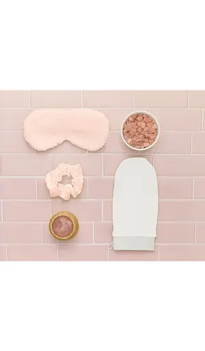 PINCH PROVISIONS Pink Salt Spa Kit