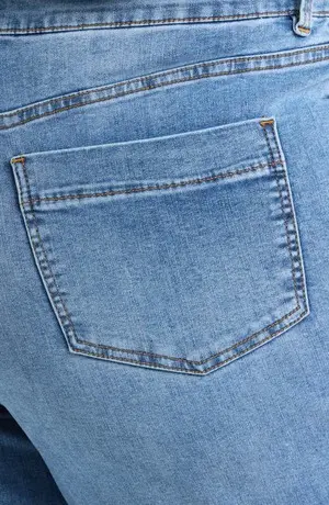 Universal Standard Dylan High Waist Jeans - Classic Washed Blue