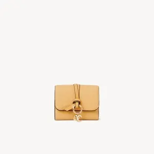 Chloé Small Alphabet Tri-fold In Grained Leather Quiet Brown