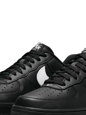 Nike Air Force 1 Sneakers - Black