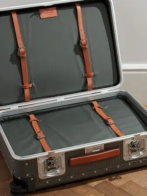 FPM MILANO Bank Spinner 68cm Leather-trimmed Aluminium Suitcase