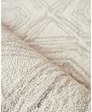 EXQUISITE RUGS Caprice 2707 Area Rug, 5' X 8 - Silver/ivory