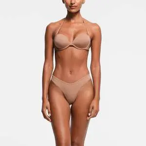 SKIMS Multi-way Lightly Lined Underwire Bra - Sienna