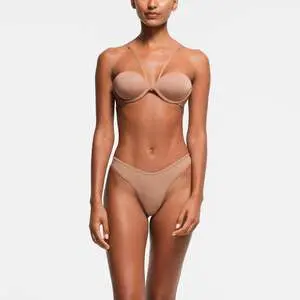 SKIMS Multi-way Lightly Lined Underwire Bra - Sienna