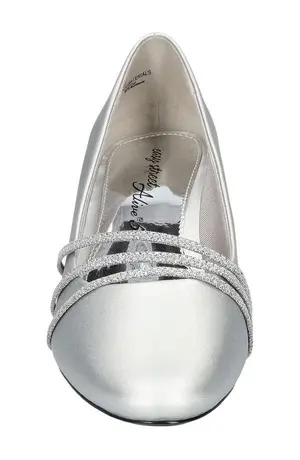 EASY WORKS BY EASY STREET Cristiny Pumps - Silver Satin