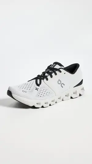 On Cloud X 4 Sneakers - Ivory/black