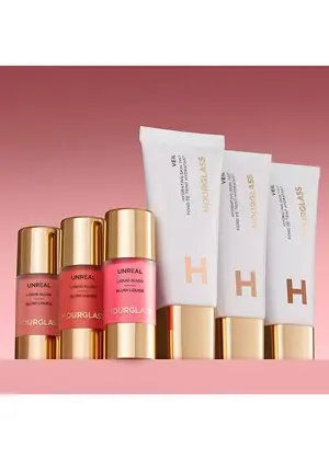 HOURGLASS Unreal Liquid Blush - Vision