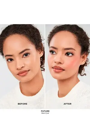 HOURGLASS Unreal Liquid Blush - Future