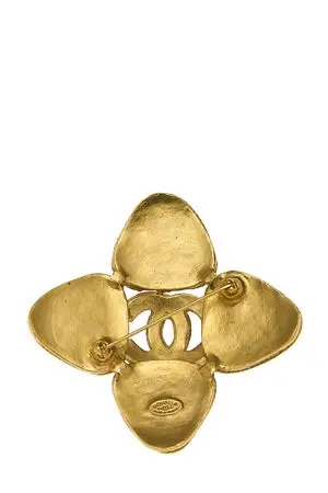 Chanel Vintage -plated Gripoix Medallion Pin