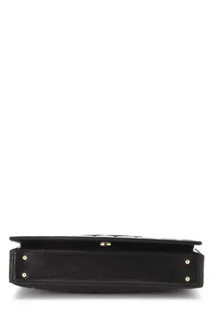 Chanel Leather Chocolate Bar Shoulder Bag - Black