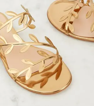 GIANVITO ROSSI Flavia Metallic Leather Slides - Gold
