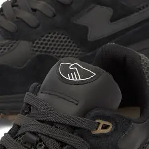S.W.C STEPNEY WORKERS CLUB Ameil S-strike Sneaker - Tech Black
