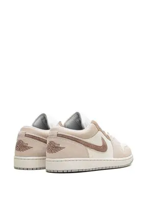 JORDAN Air 1 Low Sneakers